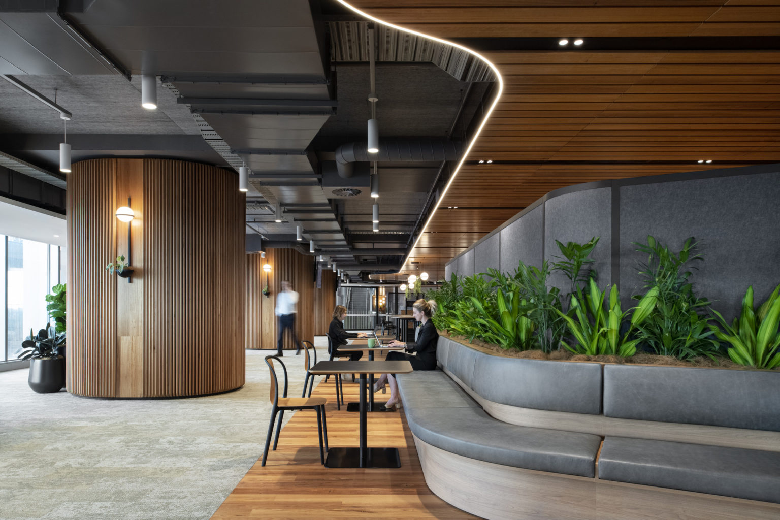 Workplace leadership needed to ‘earn the commute’ | Woods Bagot