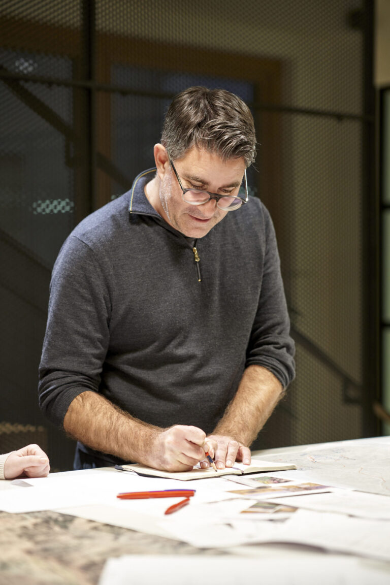 朱利安-克罗斯（Julian Cross）入围英国建筑师奖 "年度建筑师 "候选名单 |伍兹贝格